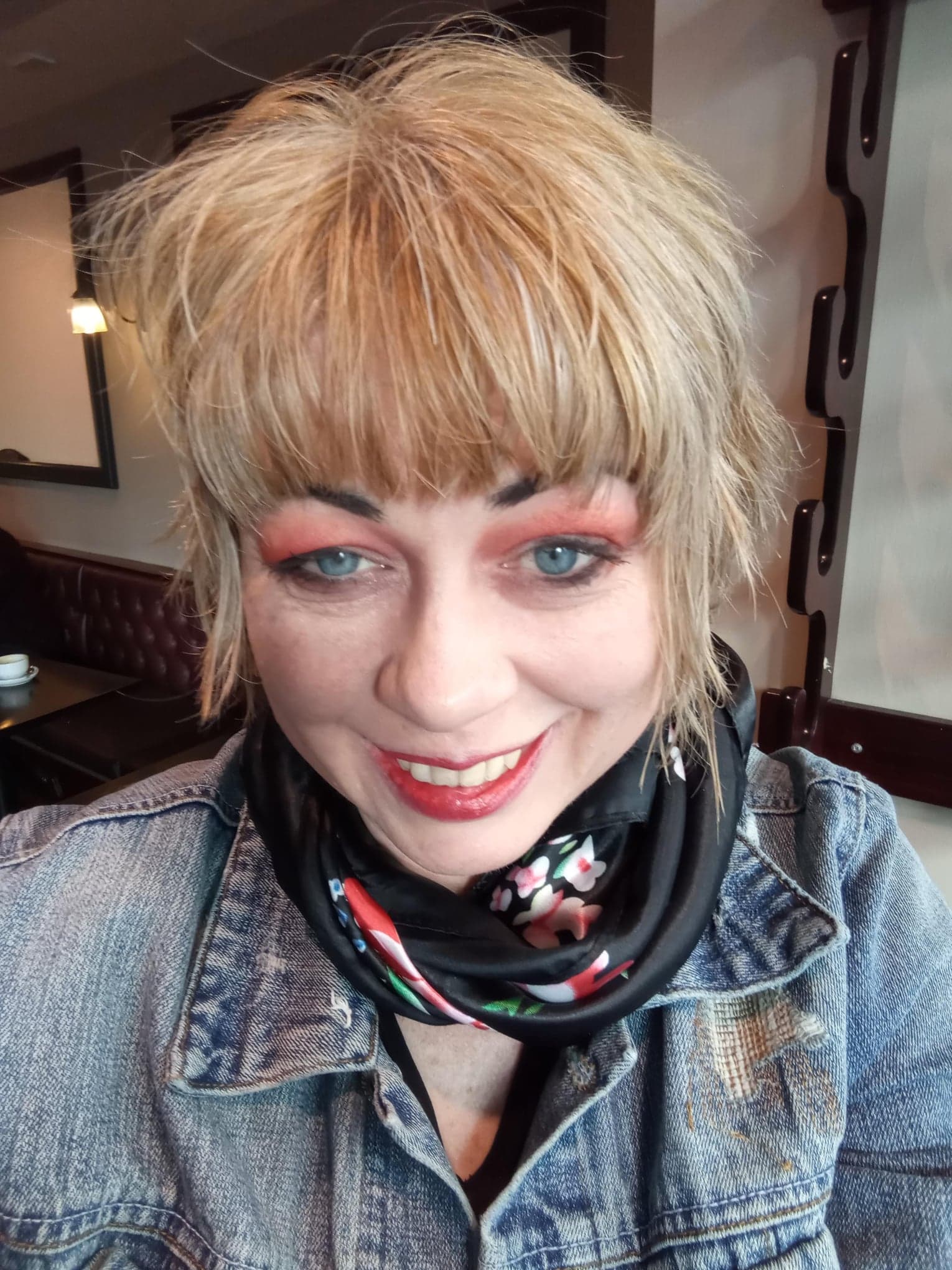 Maria Doyle reviews The Darkling Air’s performance at the Out to Lunch ...